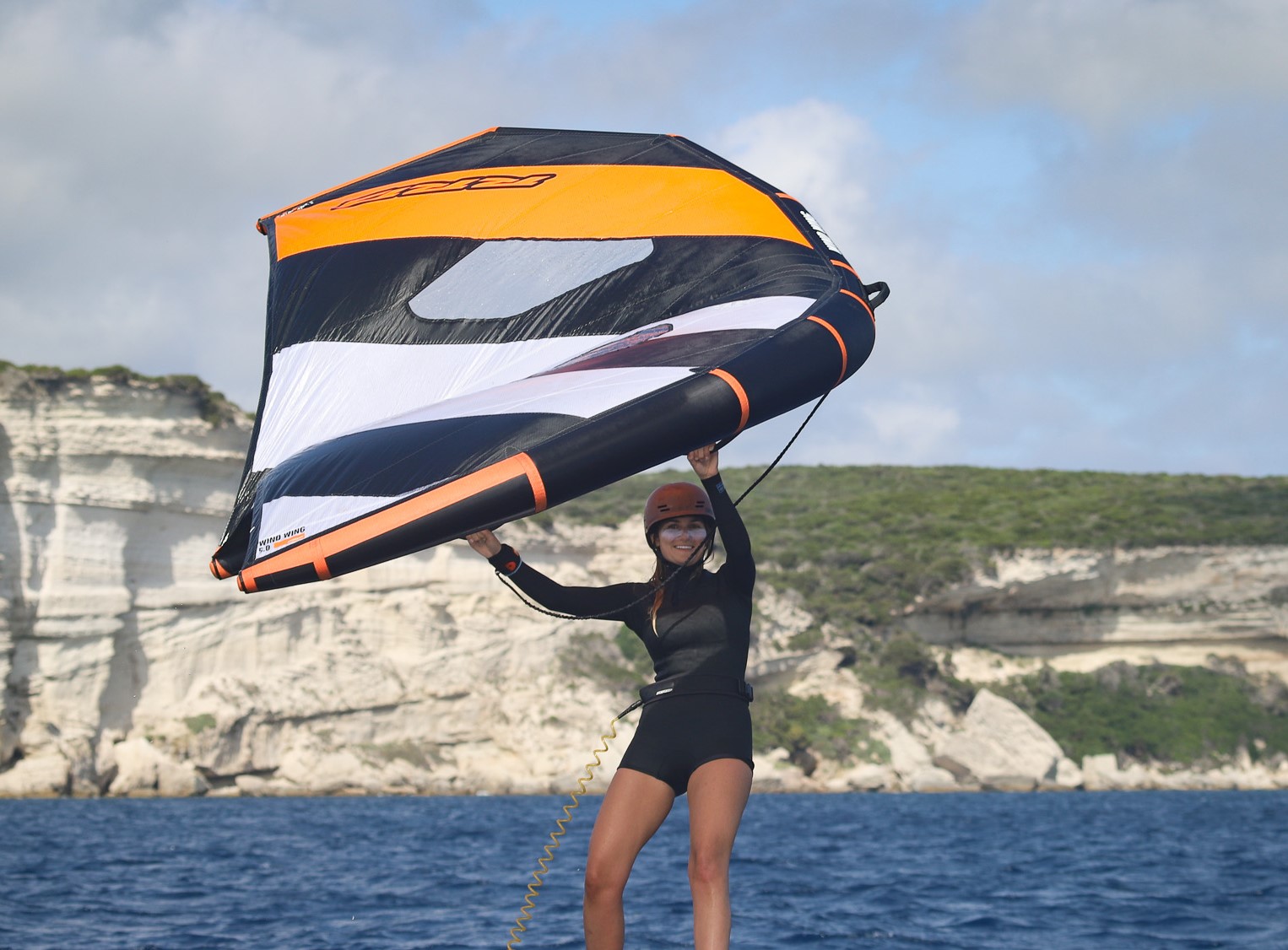 Le Wingfoil c'est quoi ? tout savoir sur la wing avec Fun & Fly